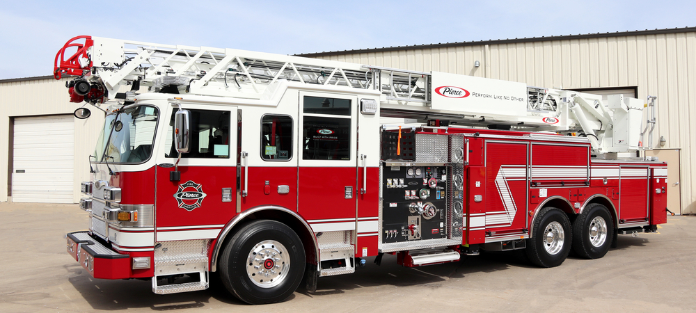 100' Heavy-Duty Low Profile Steel Aerial Ladder | Pierce Mfg
