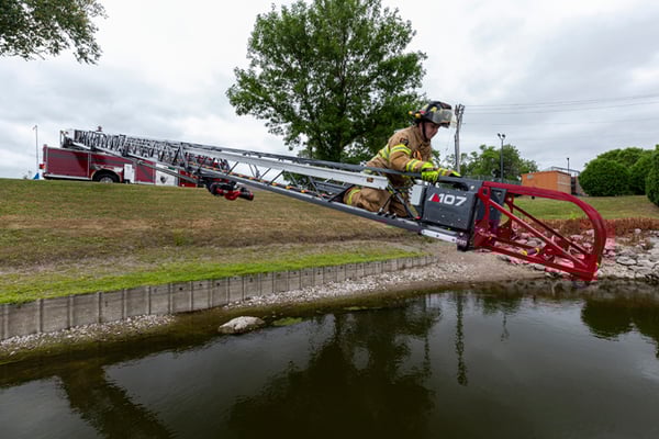 Ladder Fire Truck vs Platform Fire Truck