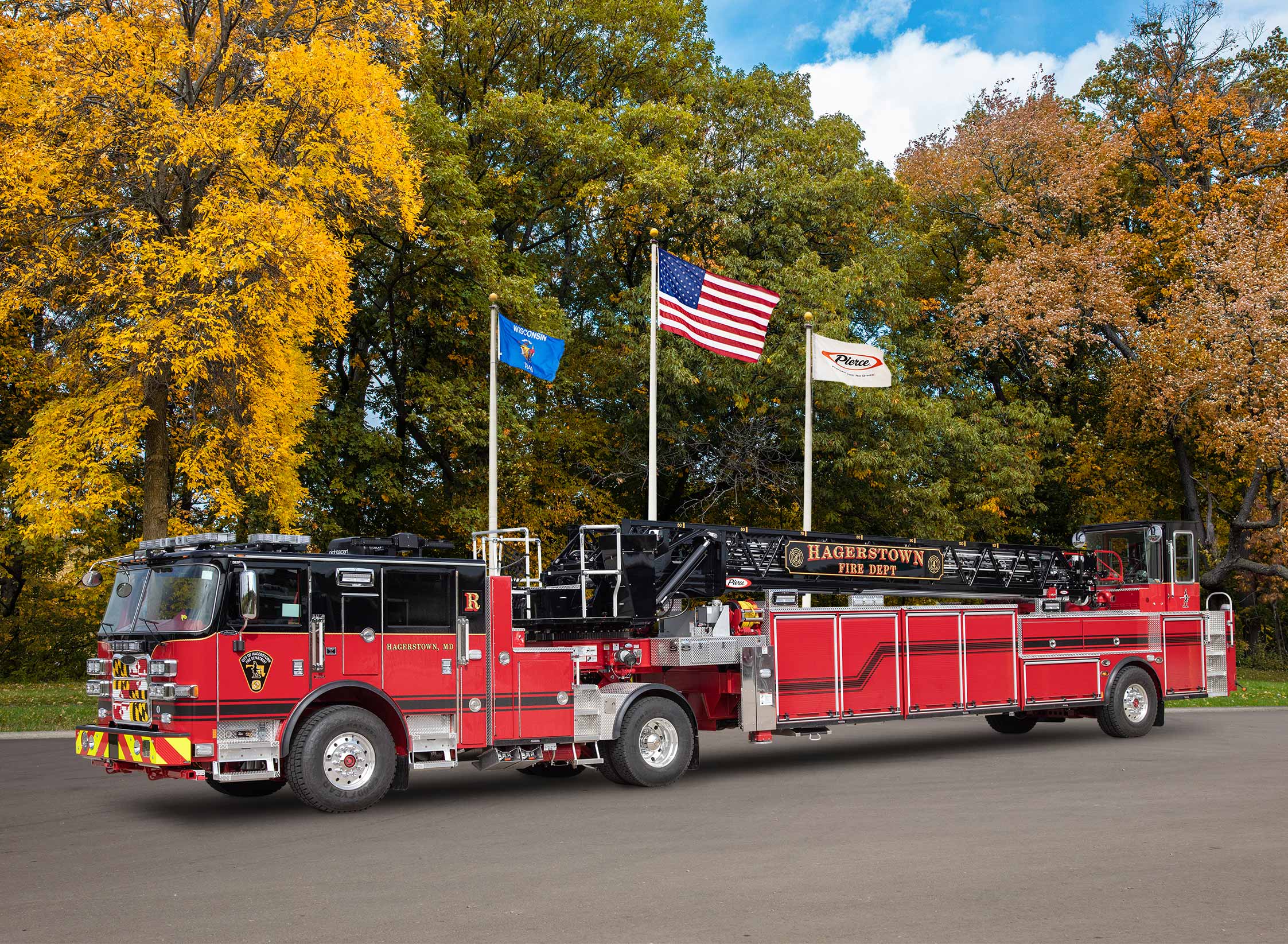 Ascendant® 107' Heavy-Duty Tiller Aerial Ladder | Pierce Mfg