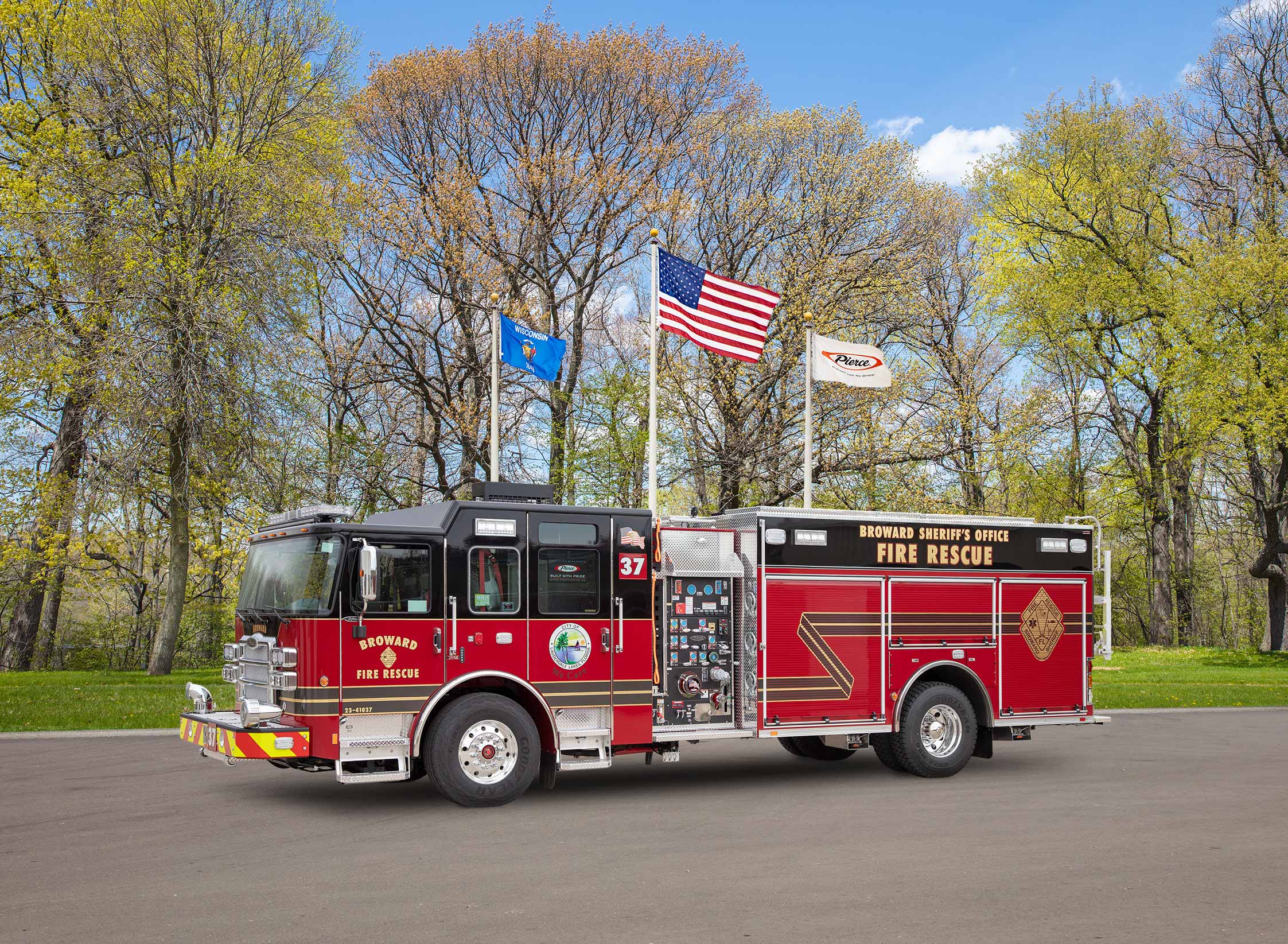 Heavy-Duty Rescue Pumper | Pierce Mfg